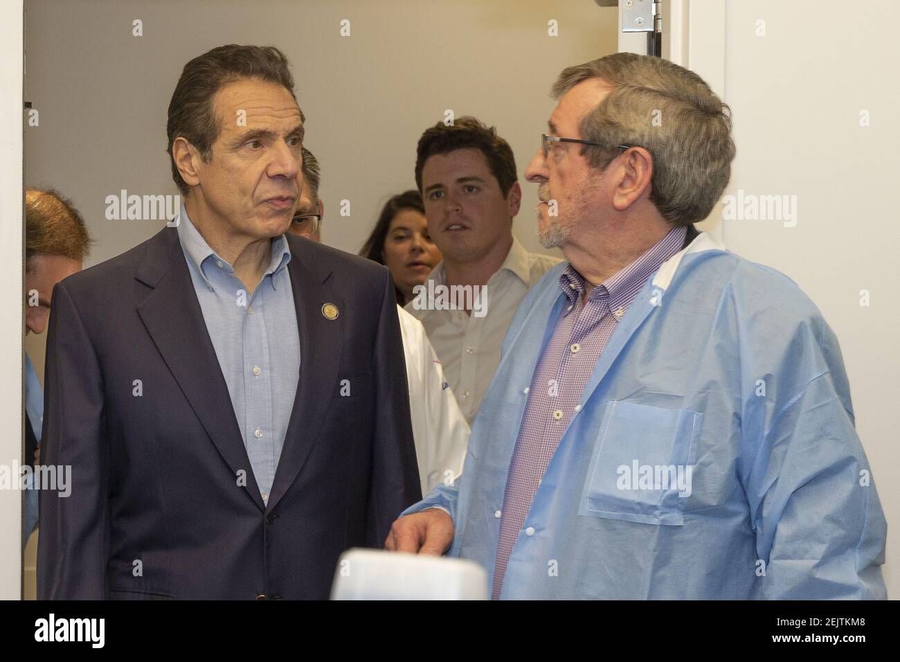 Governor Andrew Cuomo tours the labs with Michael Dowling, Dr. Dwayne ...