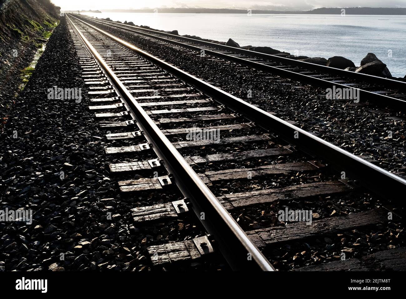Two train tracks hi-res stock photography and images - Alamy
