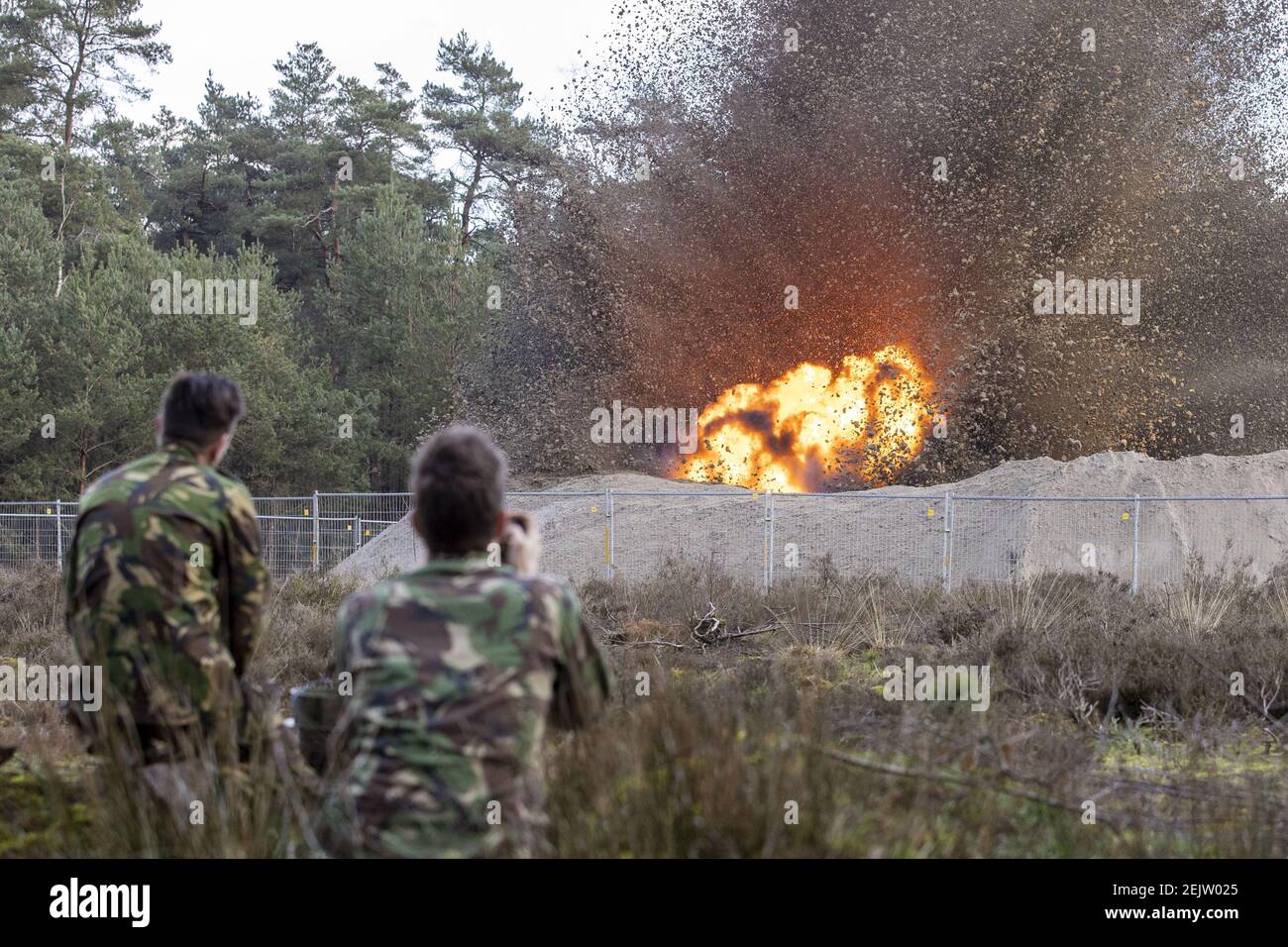 LOCHEM, 11-03-2020, Netherland, Dutchnews, explosion of the V1 bomb in ...