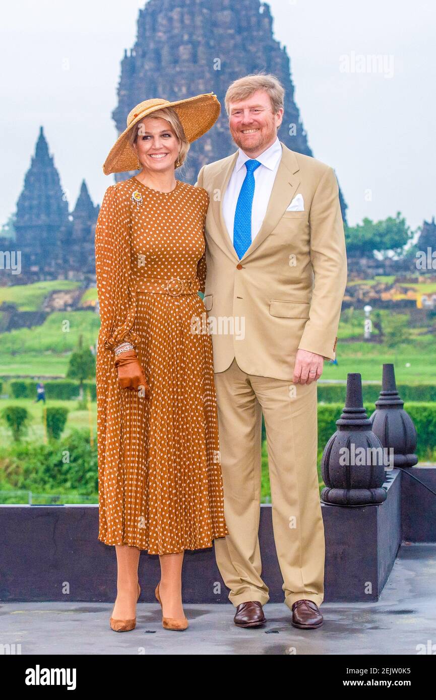 King Willem-Alexander and Queen Maxima of The Netherlands posing at the ...