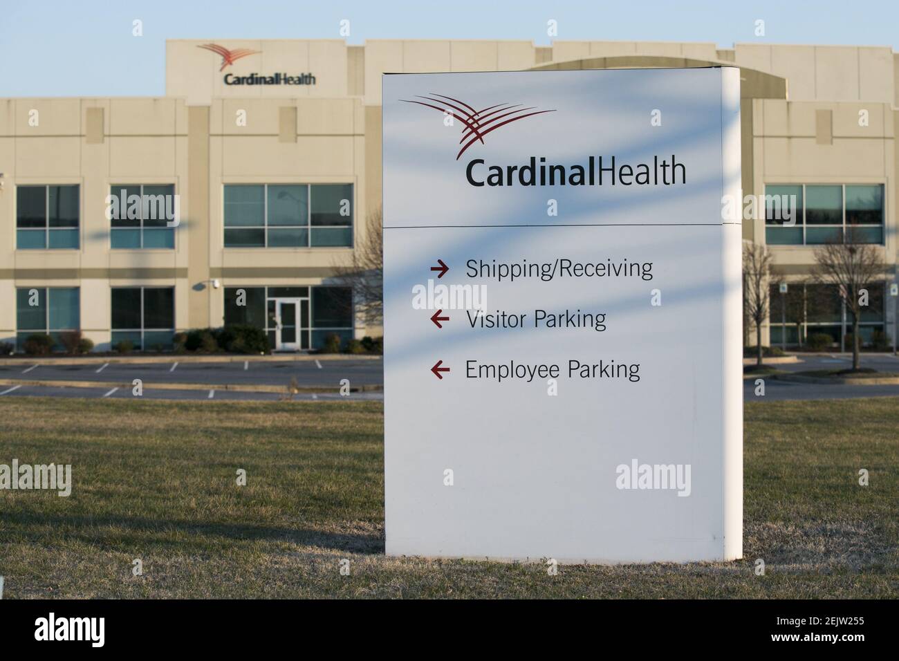 A logo sign outside of a facility occupied by Cardinal Health in ...