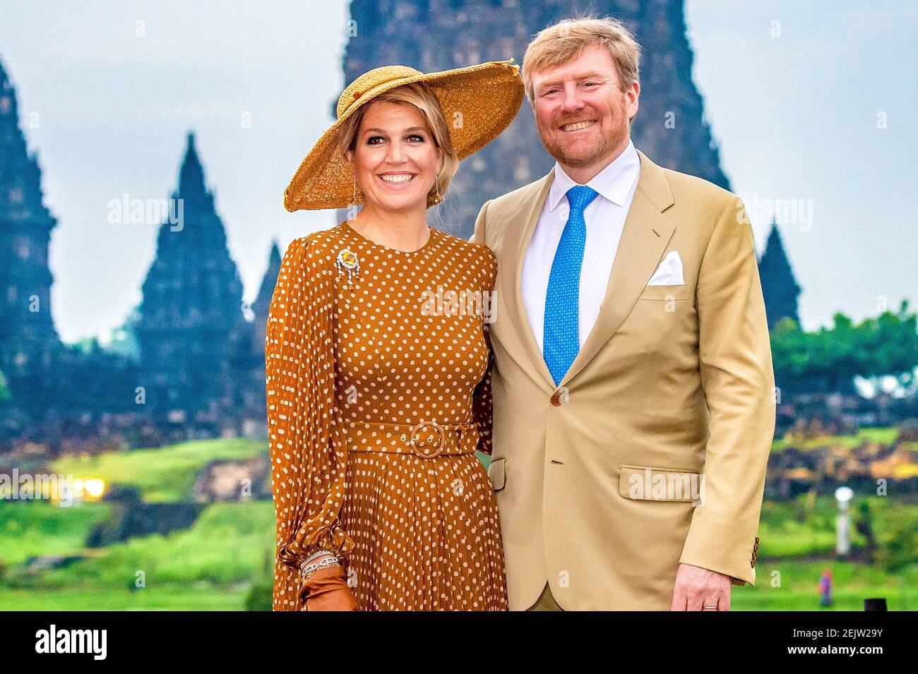 King Willem-Alexander and Queen Maxima of The Netherlands posing at the ...