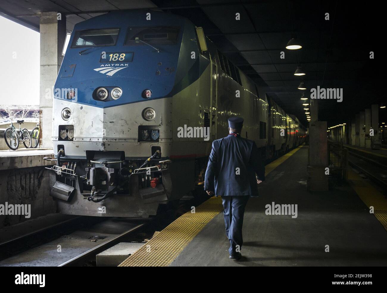 An Amtrak Empire Builder train prepares to depart in 2017 from Chicago ...