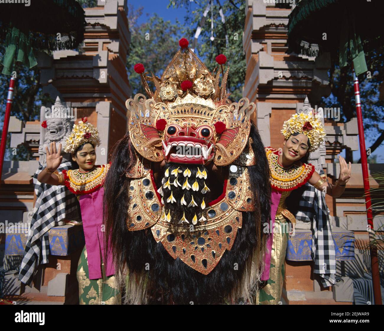 Asia,Indonesia, Bali,portrait of beautiful smiling Balinese legong ...