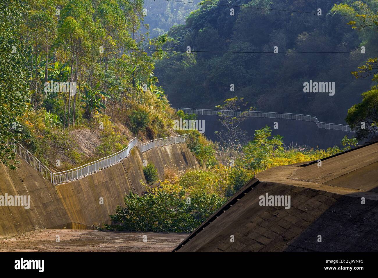 Low water reservoir and dam landscape Stock Photo - Alamy