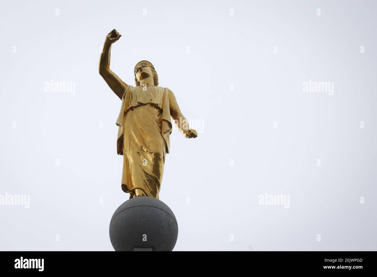 Angel Moroni loses trumpet in Salt Lake earthquake Stock Photo - Alamy