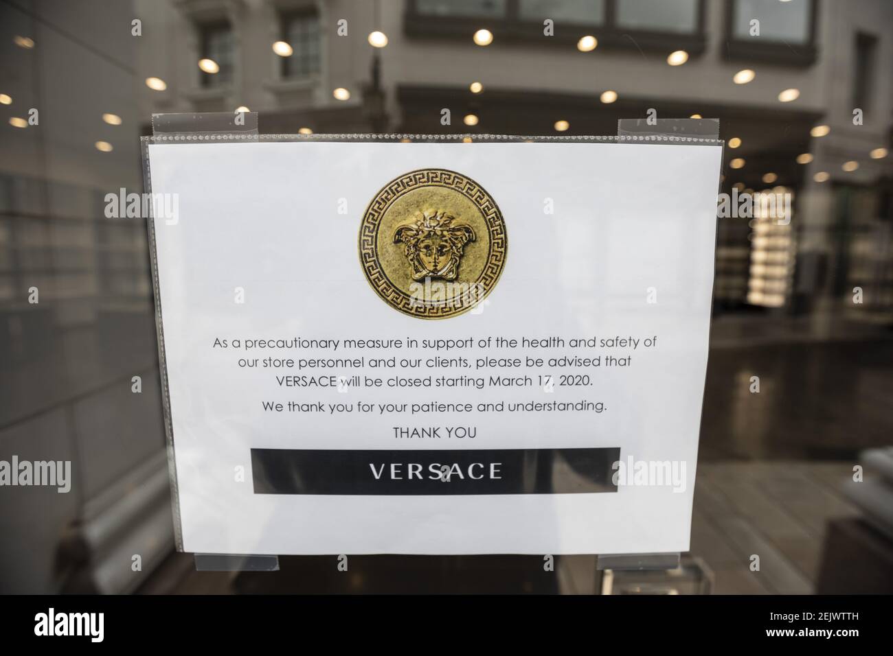 High-end businesses on Rodeo Drive in Beverly Hills shut down and close ...