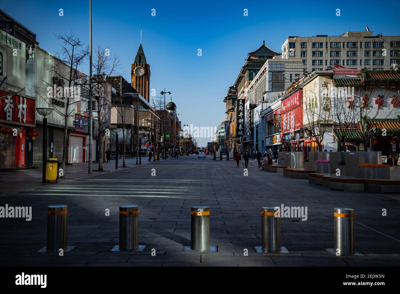 Wangfujing, once a very prosperous area in Beijing, now has few ...