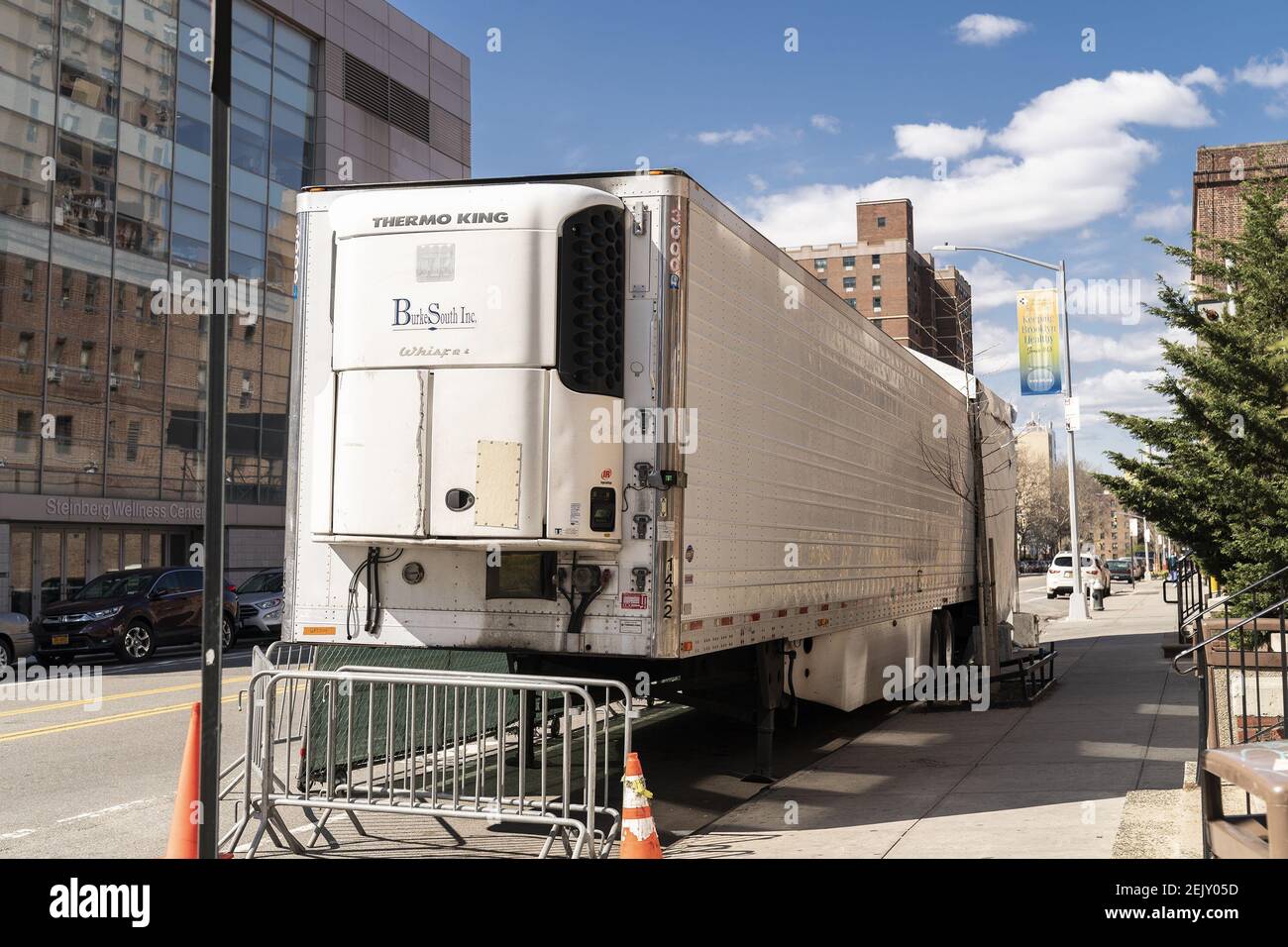 Makeshift trailer morgue is set up at Brooklyn Hospital Center ...