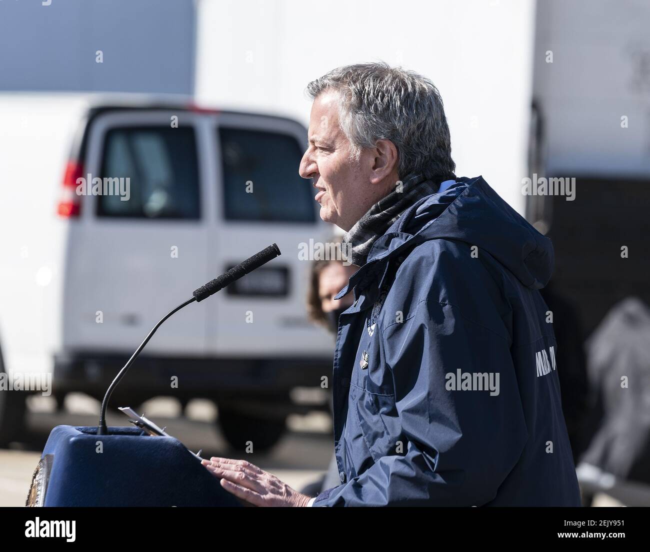 (4/6/2020) Mayor de Blasio holds media briefing after visiting ...