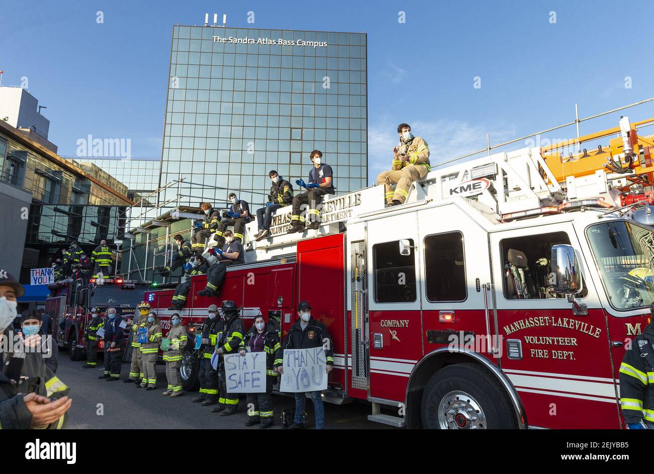Nassau County first responders line up to salute heroes from front ...
