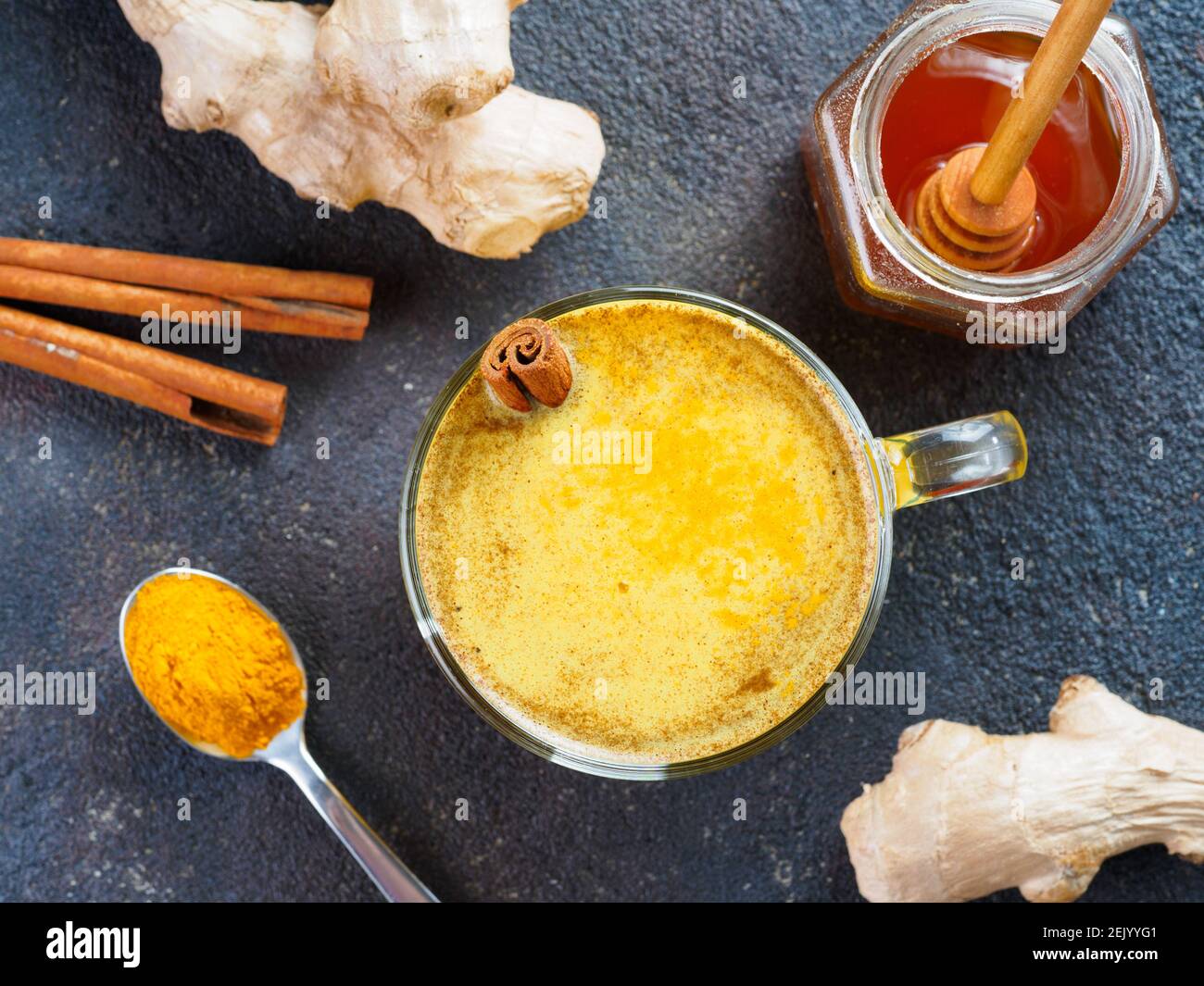 Gold top milk hi-res stock photography and images - Alamy
