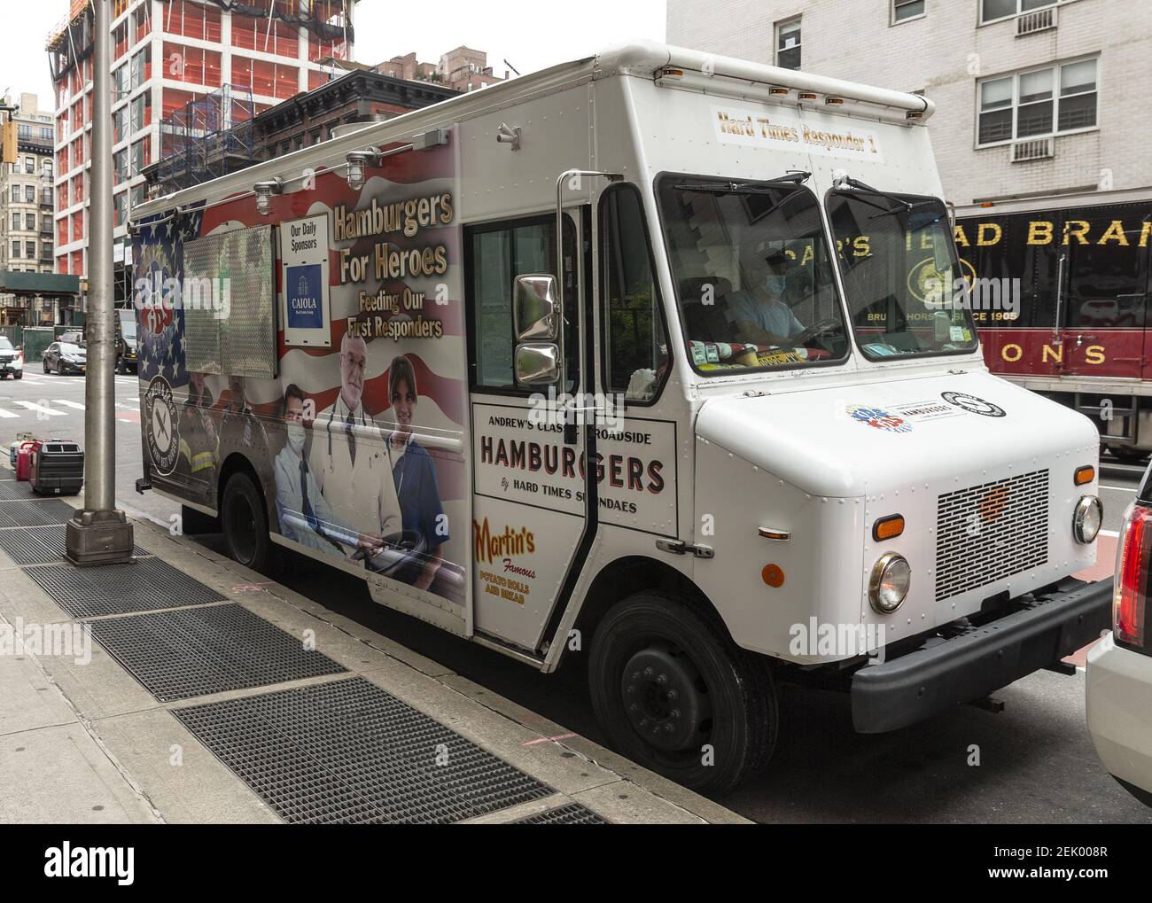 Food truck Hard Times Sundaes serves free lunch for front line medical ...