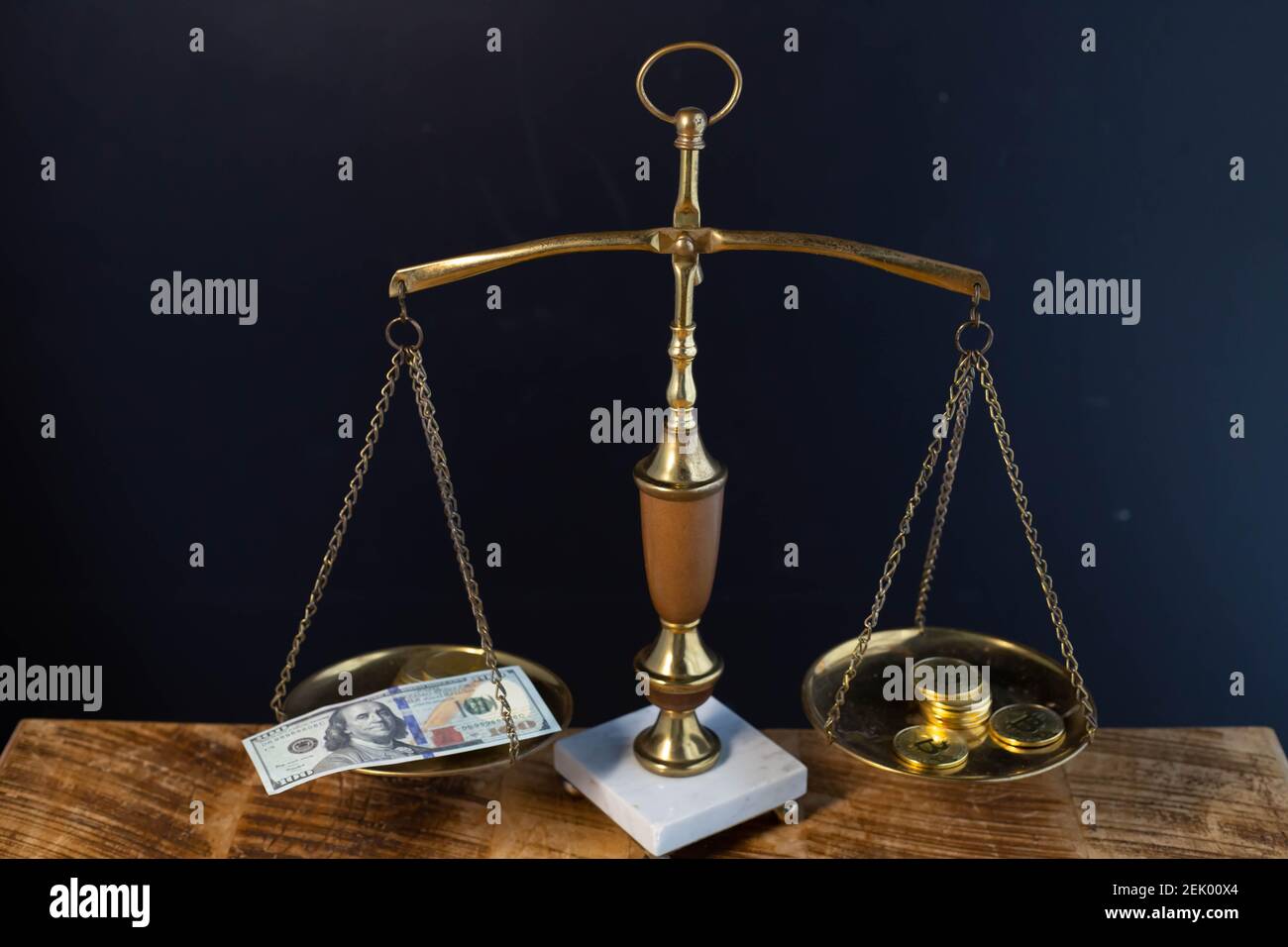 Coins logo hi-res stock photography and images - Alamy