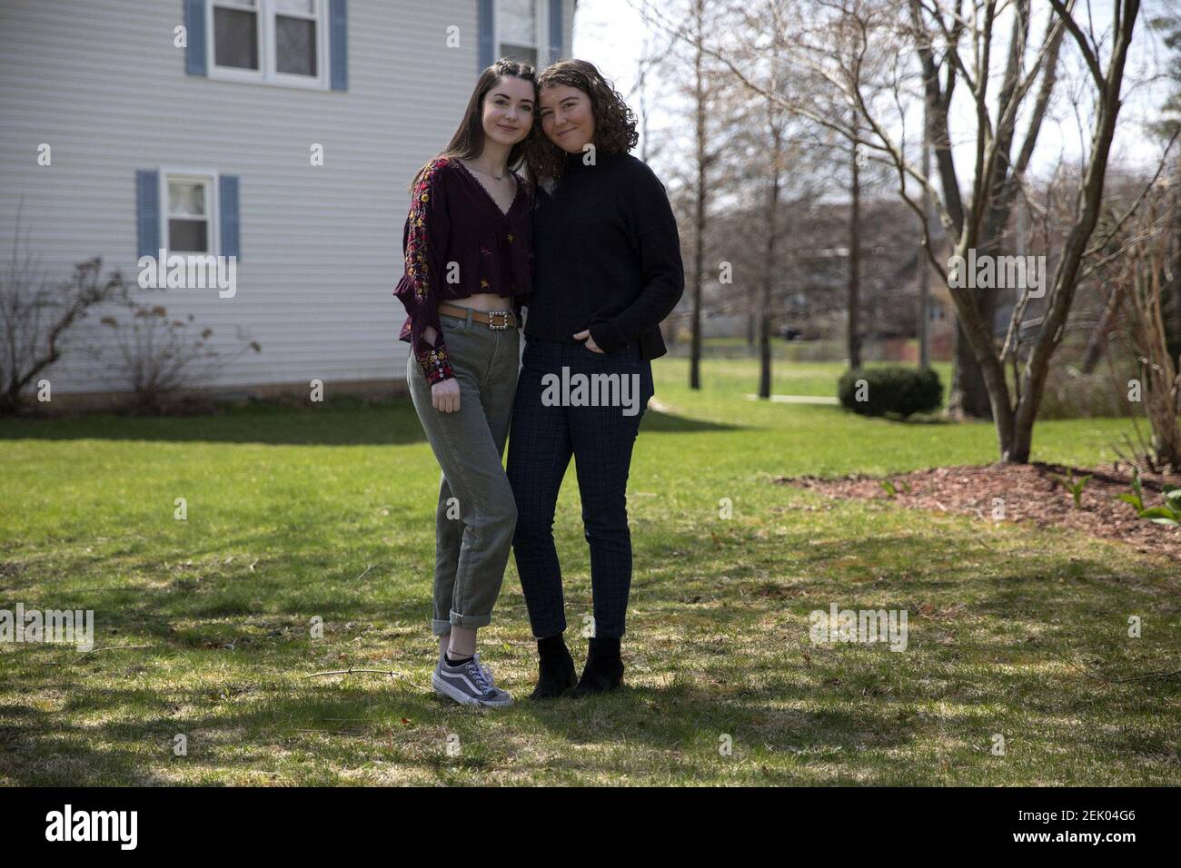 Sisters Alexa Boden, left, 19, and Mariel Boden, 20, stand in their ...