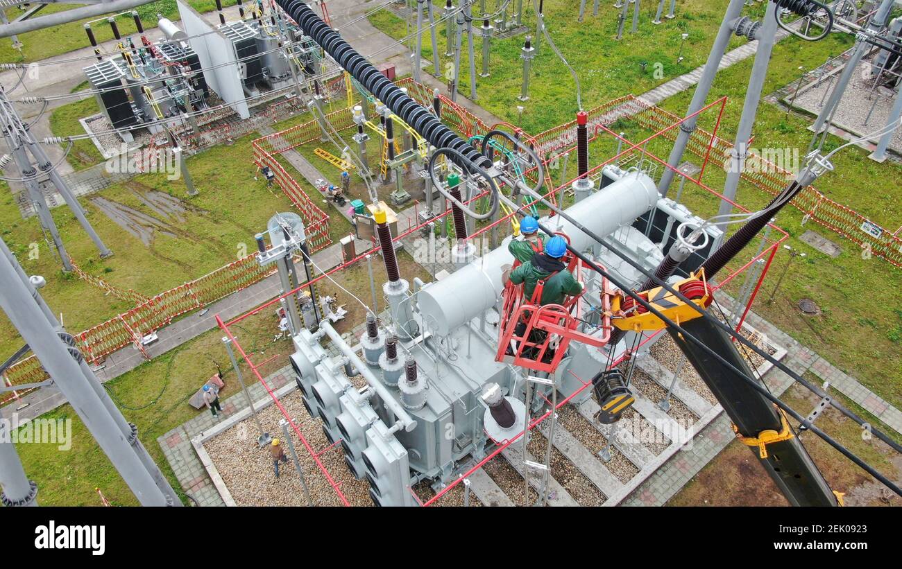 Jiangsuï¼ŒCHINA-On April 19, 2020, the production and installation of ...