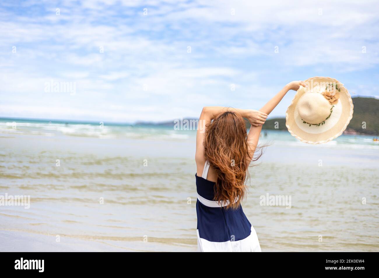 Raise his hat hi-res stock photography and images - Alamy