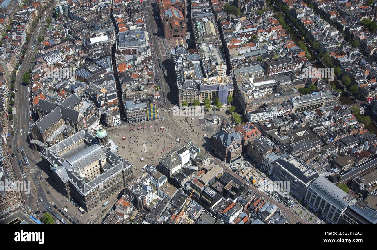 AMSTERDAM 28-04-2020, Aerial photos Amsterdam, Damsquare, de dam (Photo ...