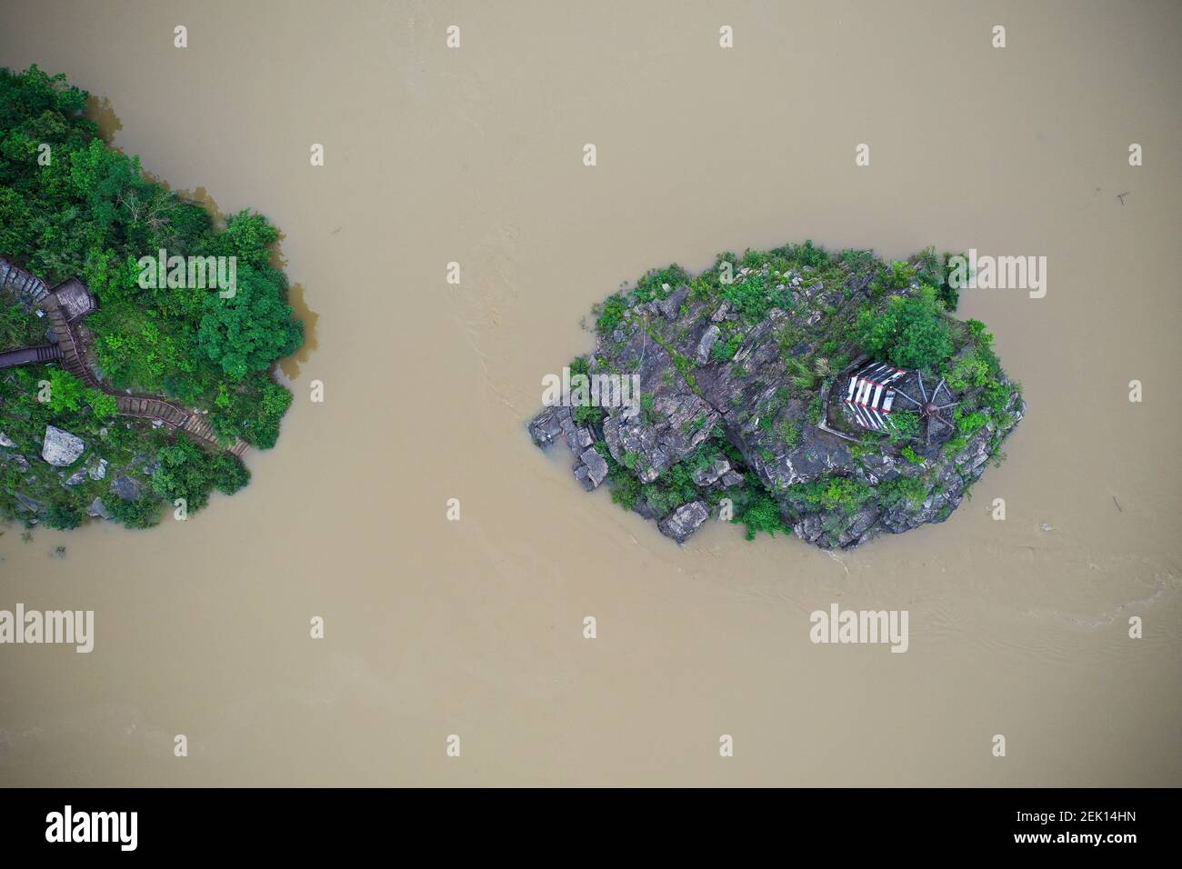 View of Zuojiang Leaning Tower, also nicknamed "Guangxi Leaning Tower ...