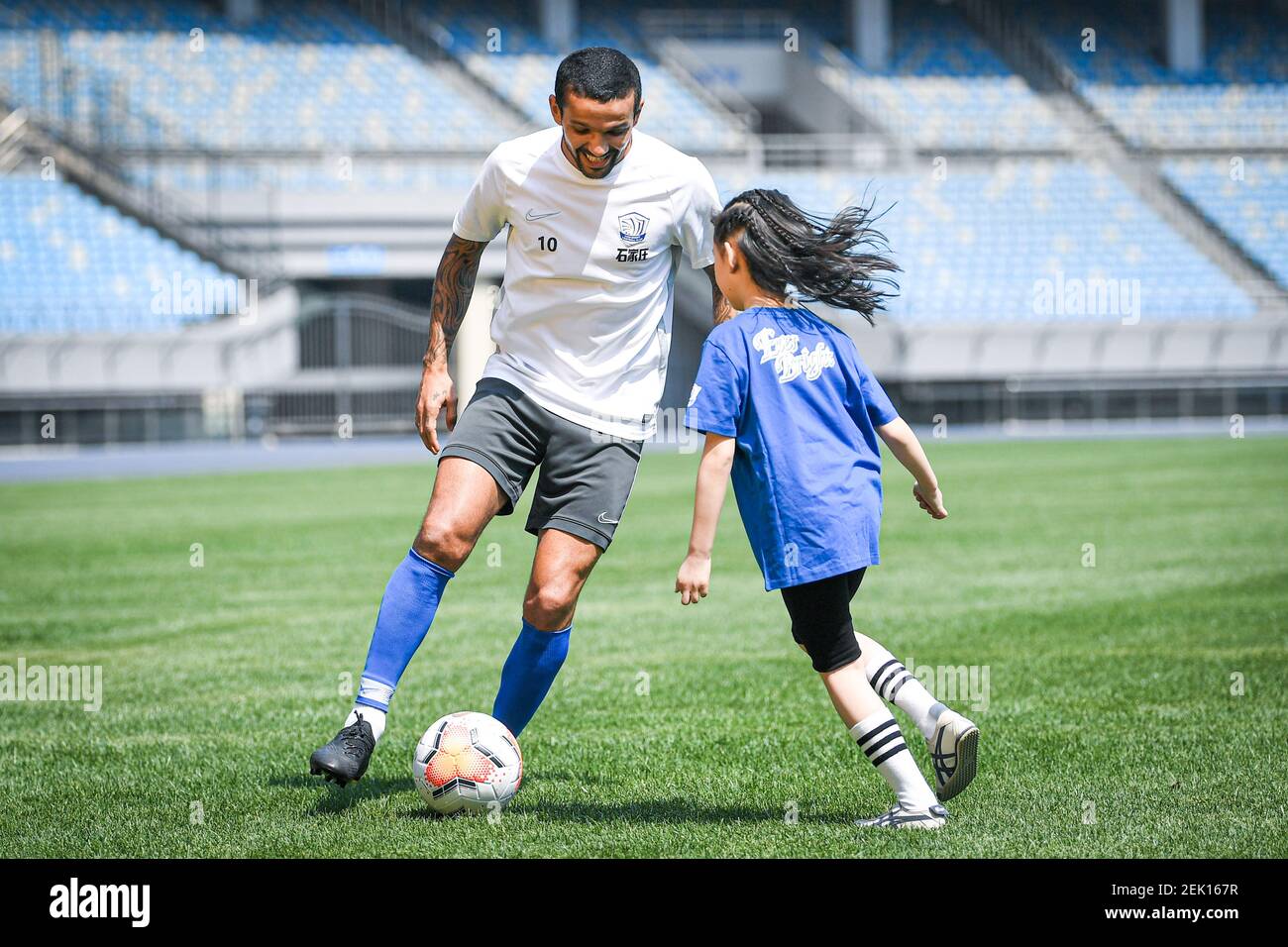 Brazilian footballer Matheus Leite Nascimento, known simply as Matheus ...