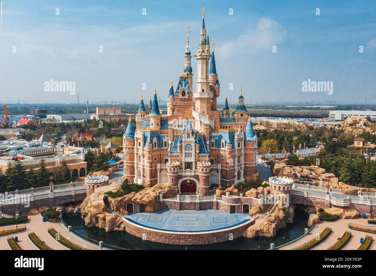 --FILE--An aerial view of the Enchanted Storybook Castle in Shanghai ...