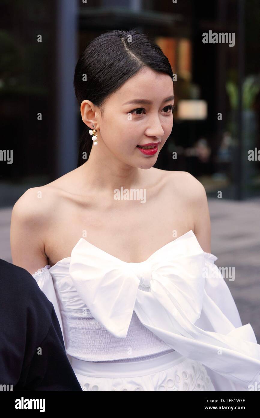 Chinese actress Sun Yi shows up at a shopping mall in Shanghai, China ...