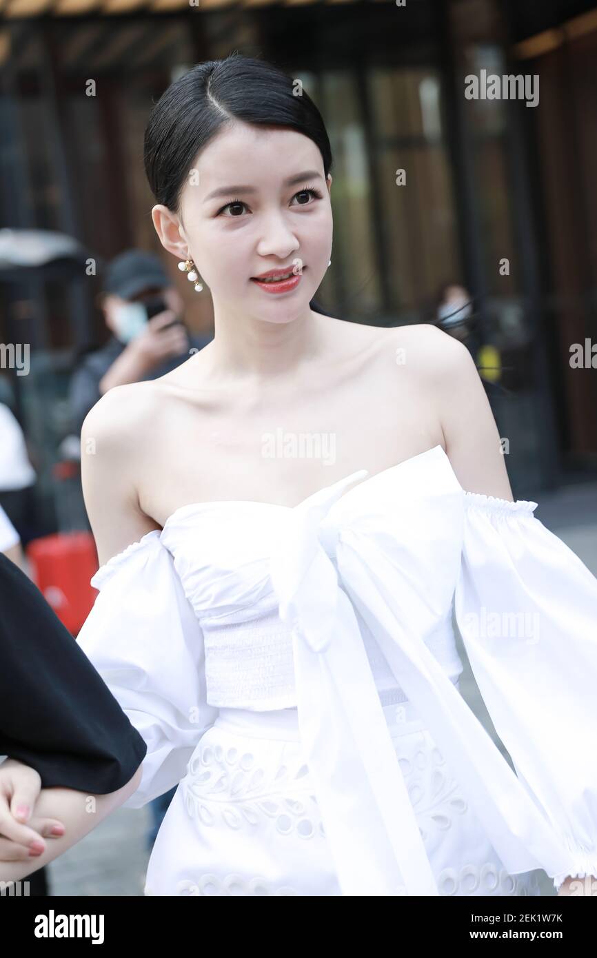 Chinese actress Sun Yi shows up at a shopping mall in Shanghai, China ...