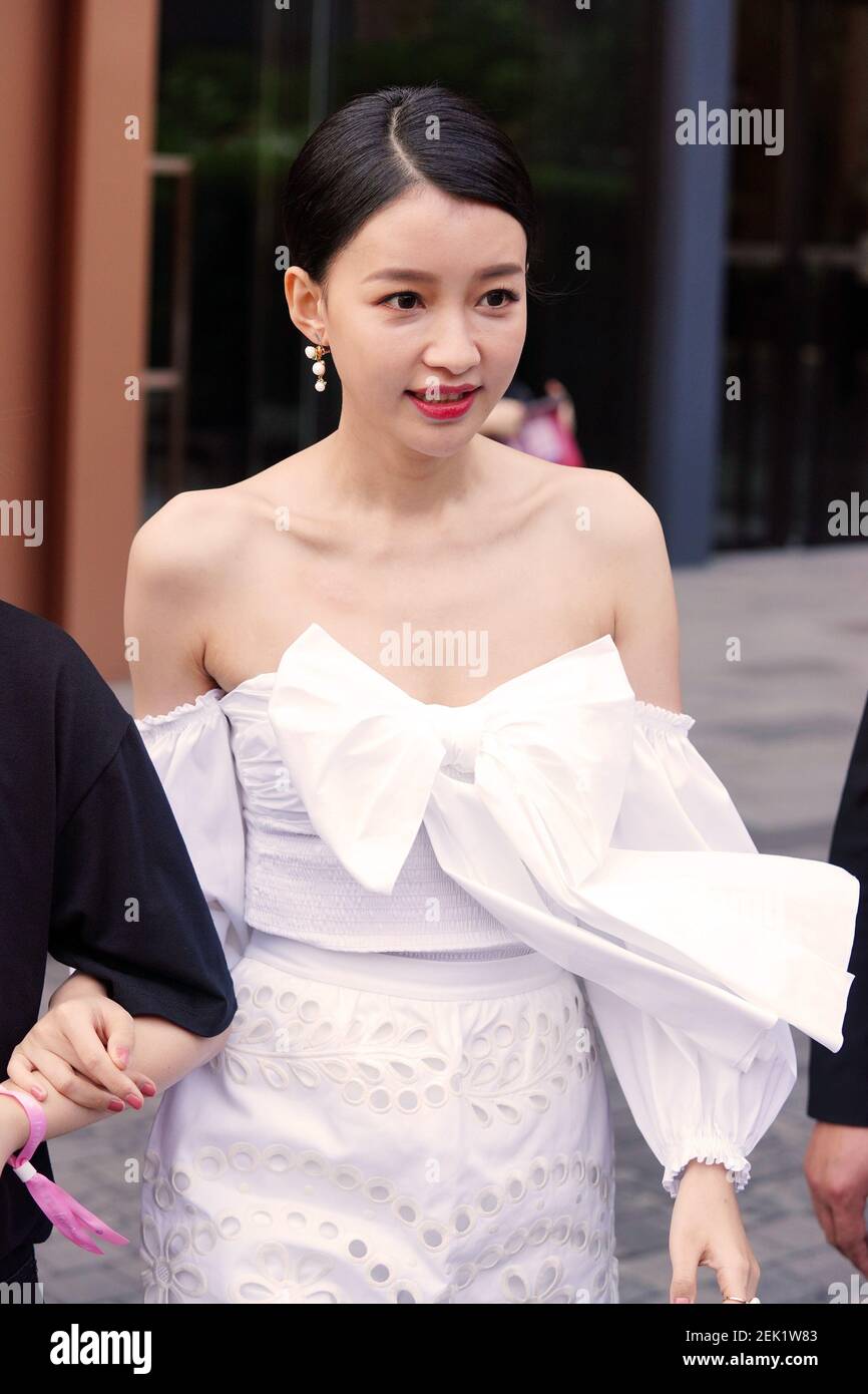 Chinese actress Sun Yi shows up at a shopping mall in Shanghai, China ...