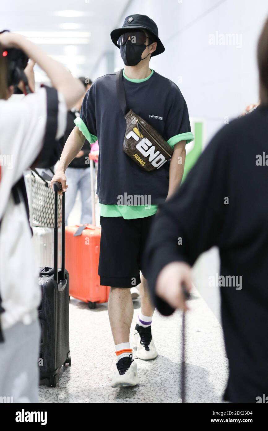 Chinese actor Han Dongjun, also known as Elvis Han, arrives at an ...