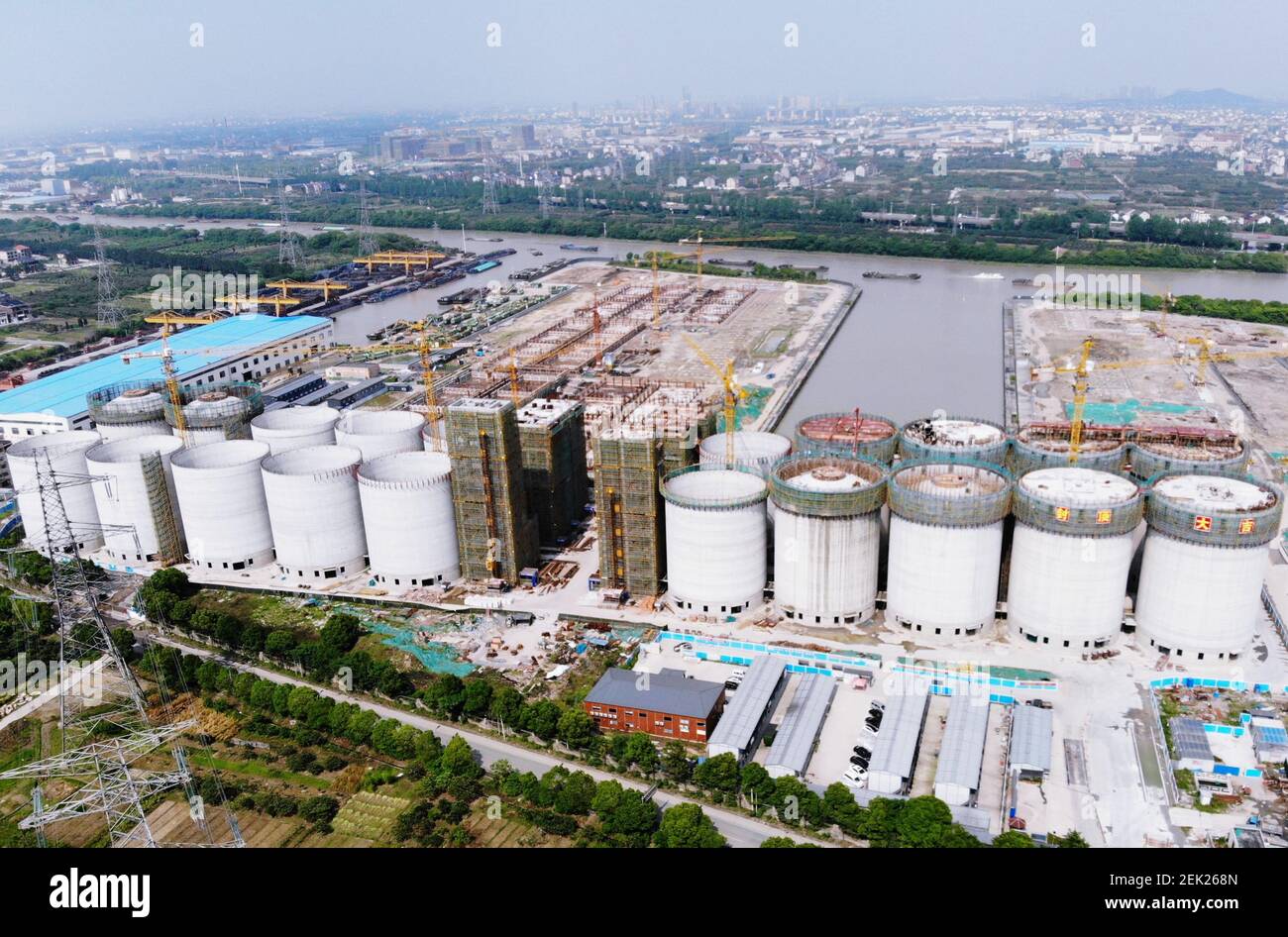 Zhejiangï¼ŒCHINA-The renhe grain reserve warehouse under construction ...