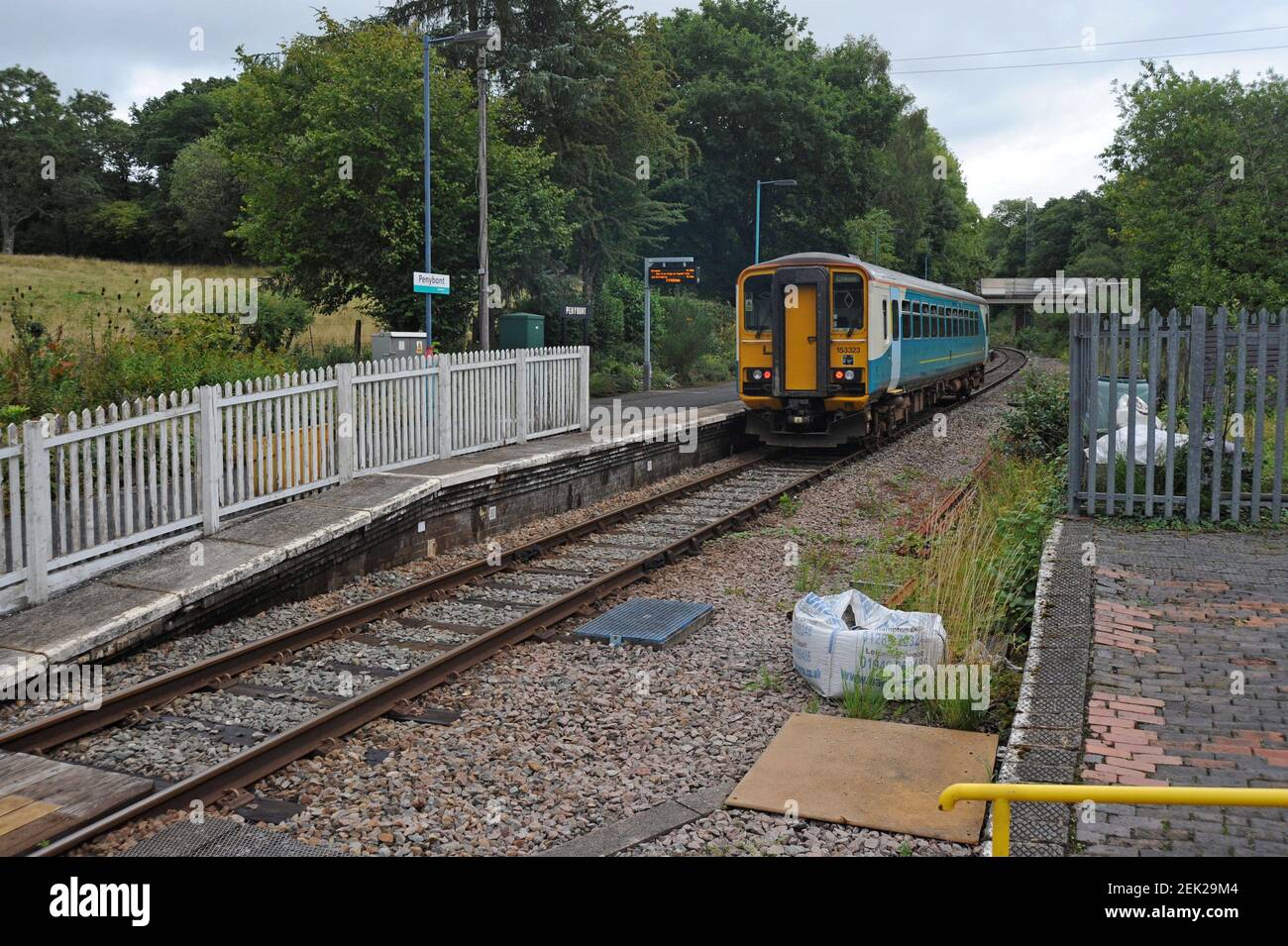 An Arriva trains class 153 DMU at Penybont Station, near Crossgates ...