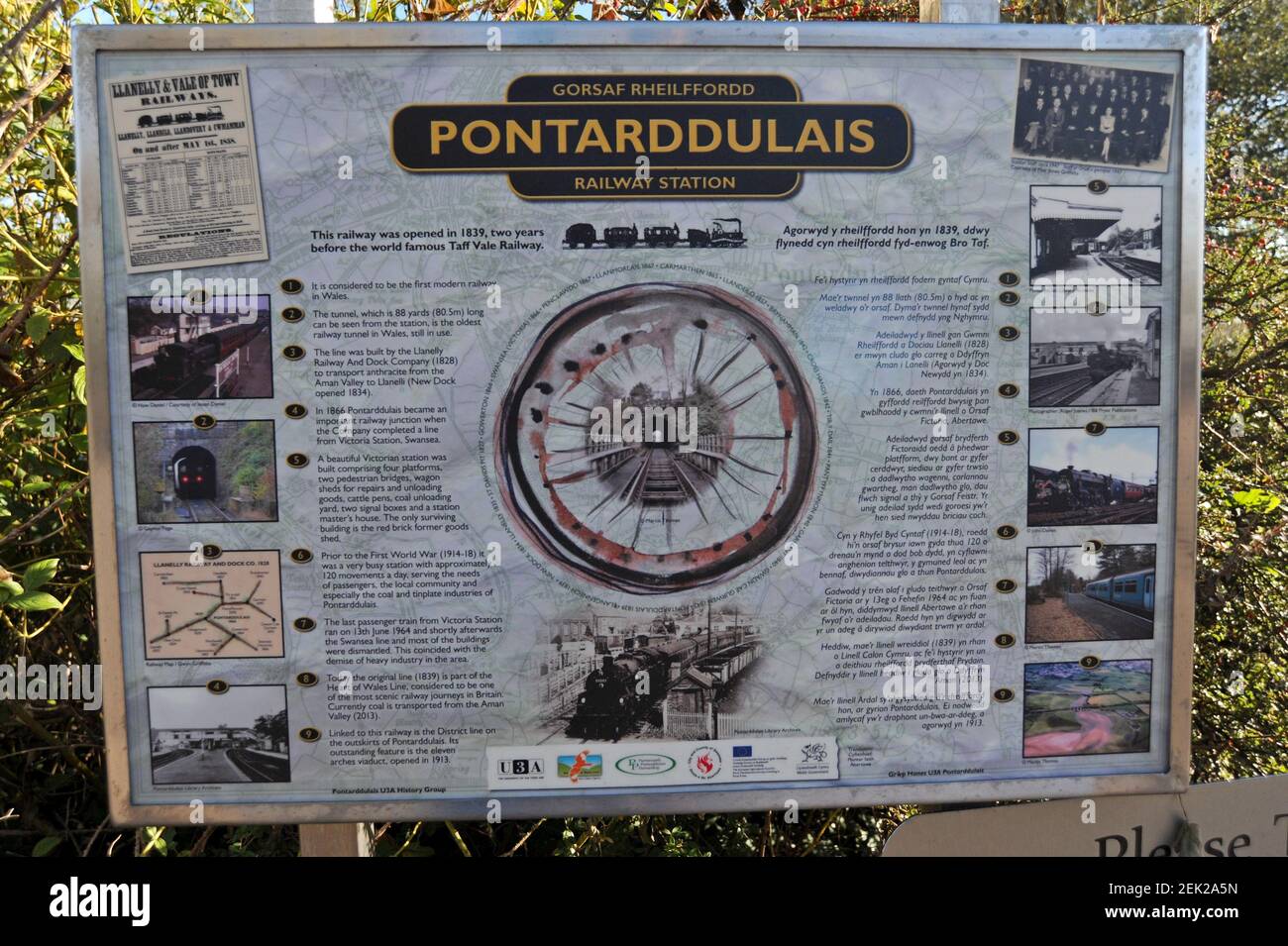 Pontarddulais railway station hi-res stock photography and images - Alamy