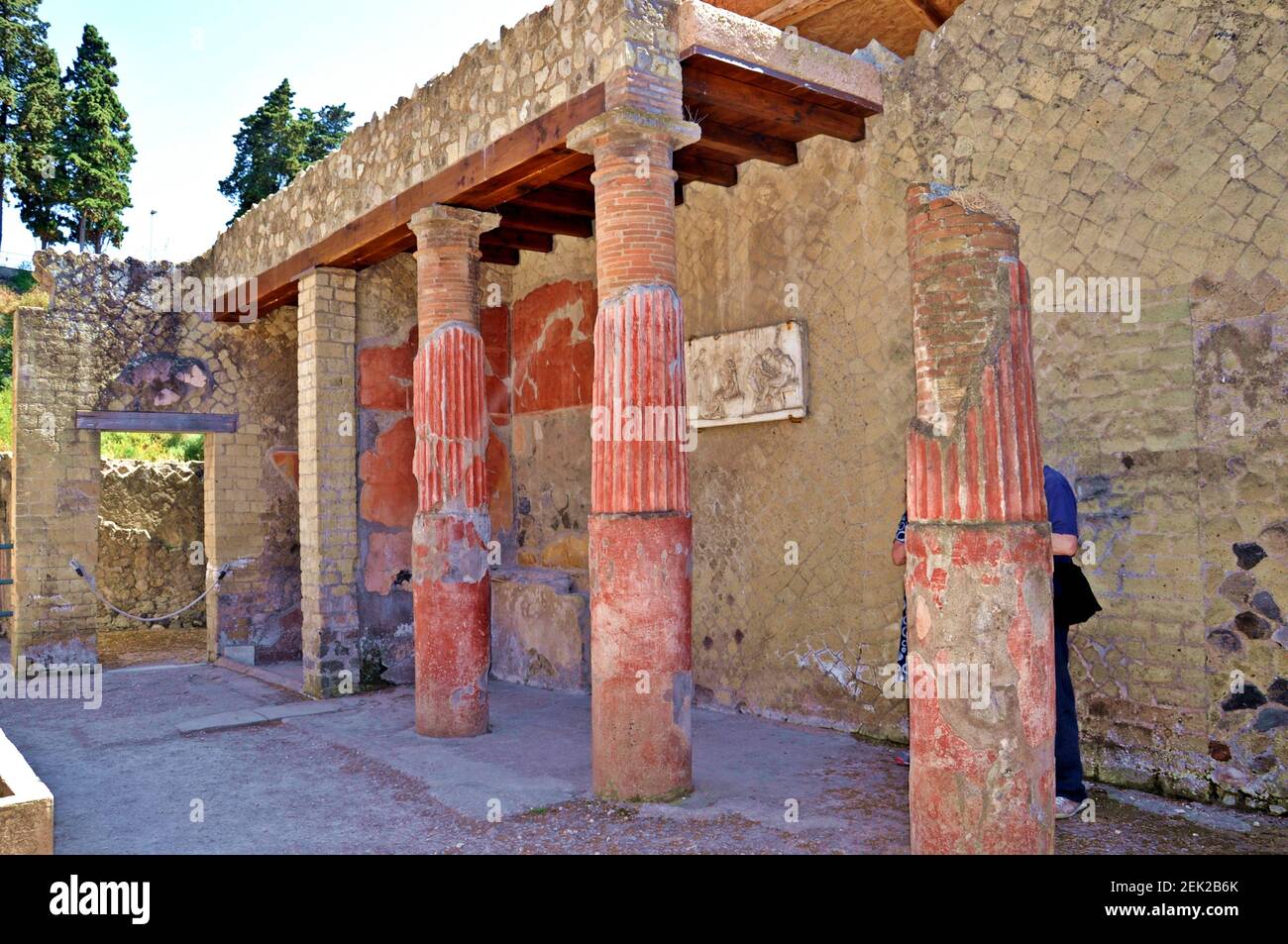 Old roman house hi-res stock photography and images - Alamy
