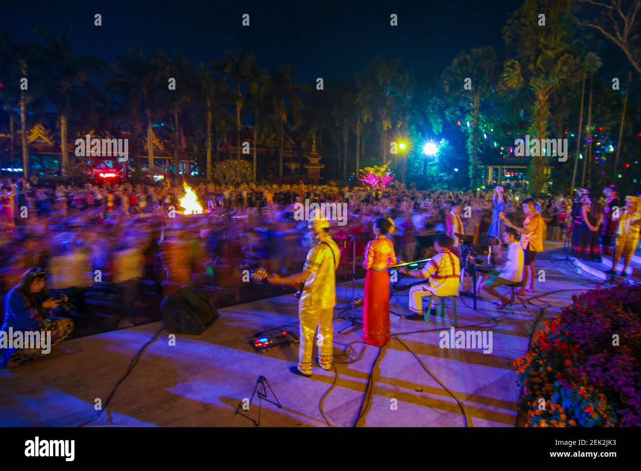 Lahu dance hi-res stock photography and images - Alamy
