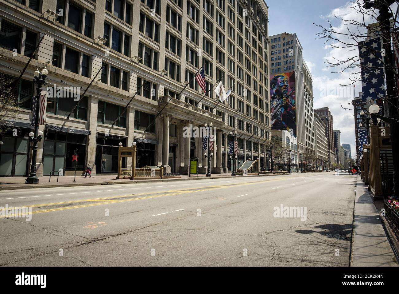 A nearly empty State Street in the heart of the theater and shopping ...
