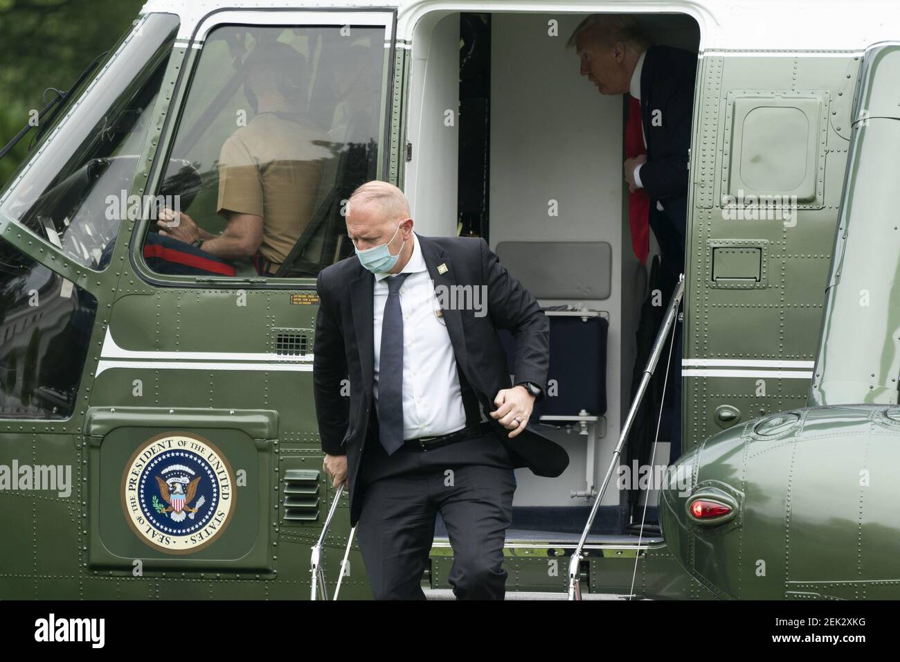 May 17, 2020 - Washington, DC, United States: A Secret Service agent ...
