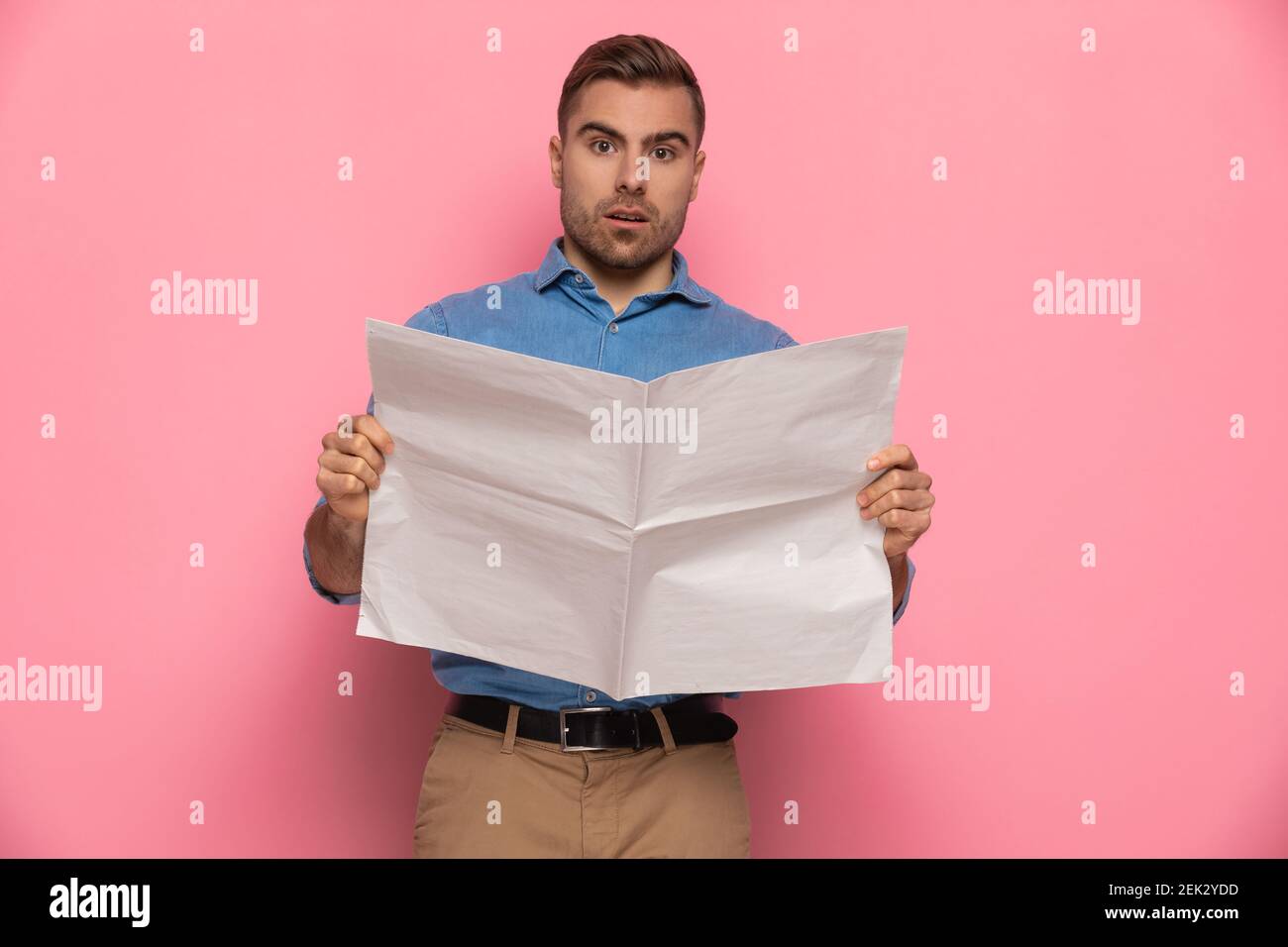 Astounded hi-res stock photography and images - Alamy