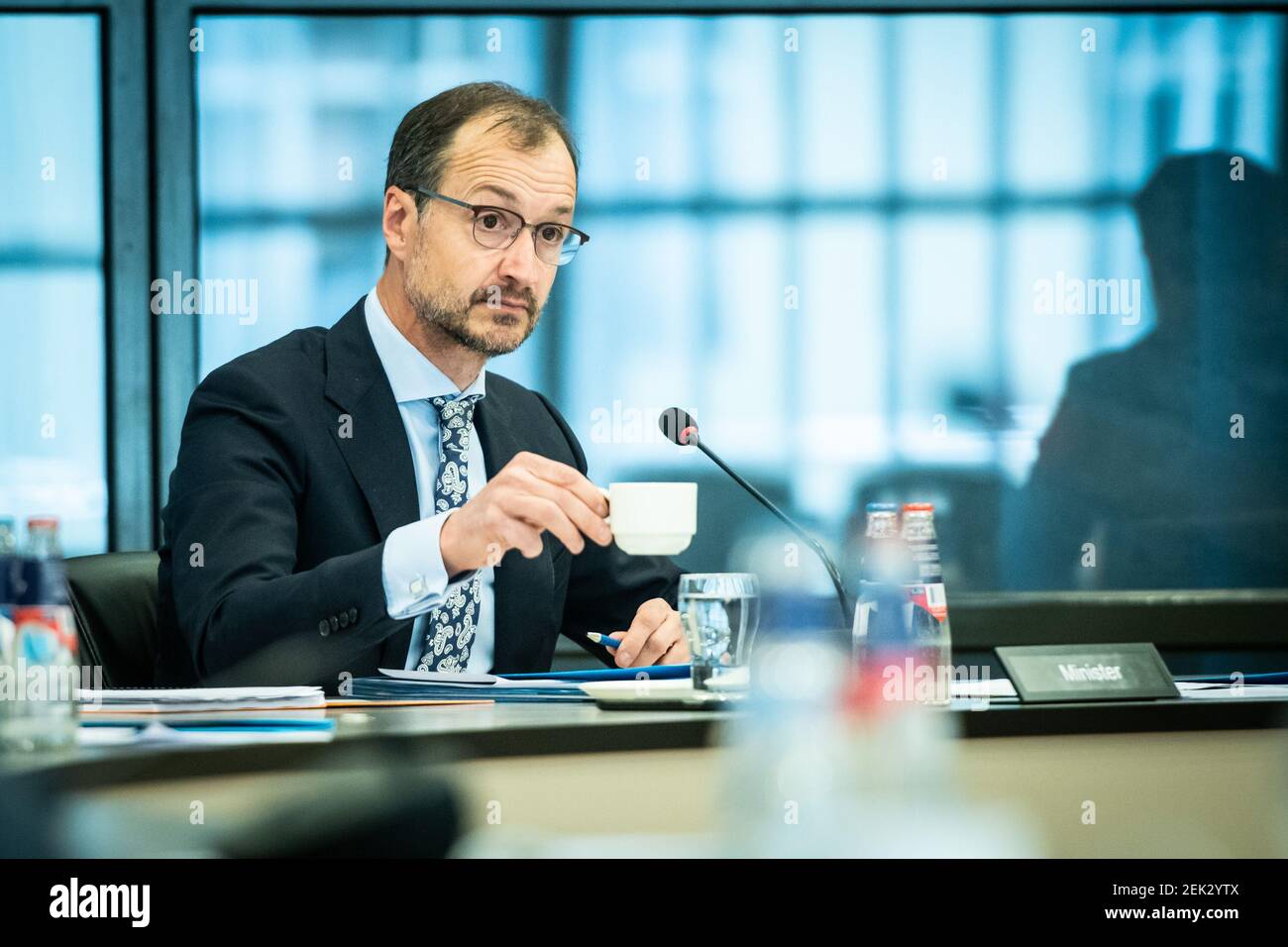 DEN HAAG, 18-05-2020, Meeting about government financing rescue package ...