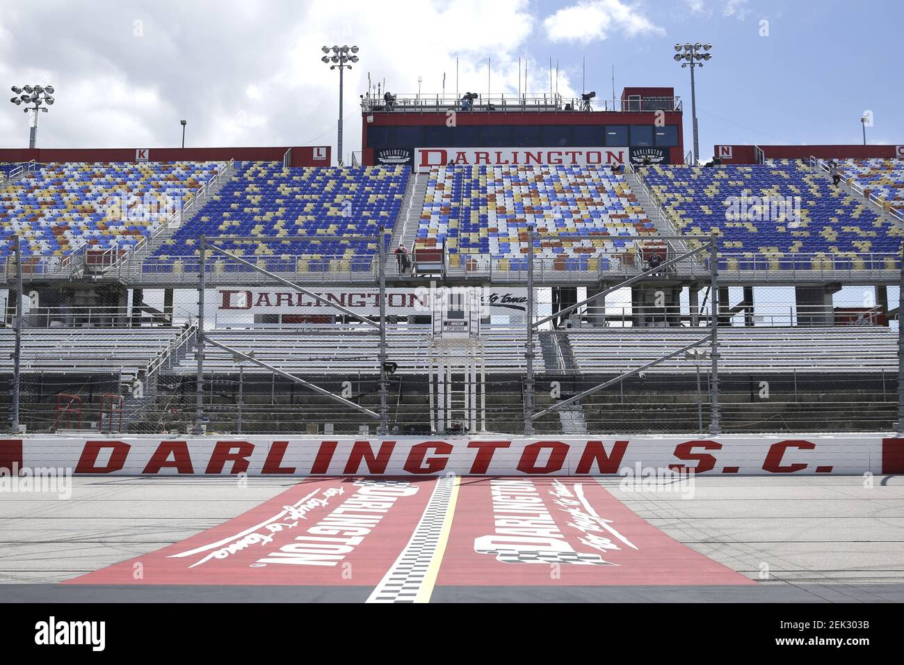 Darlington raceway hi-res stock photography and images - Alamy
