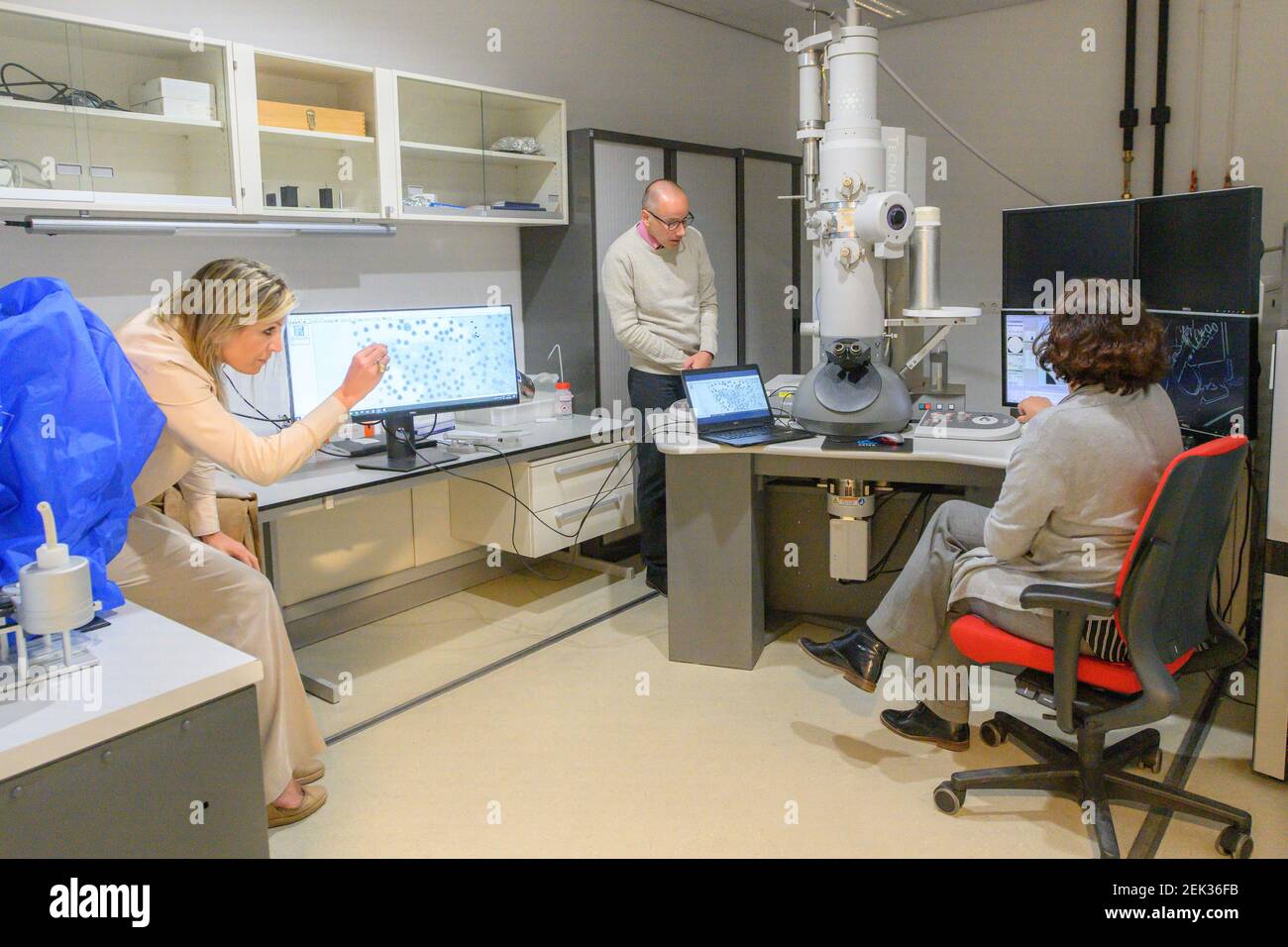 Queen Maxima during a working visit to the Leiden University Medical ...