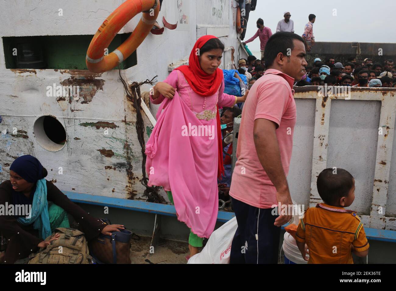 Thousands of homebound people ignoring government's direction to leave ...