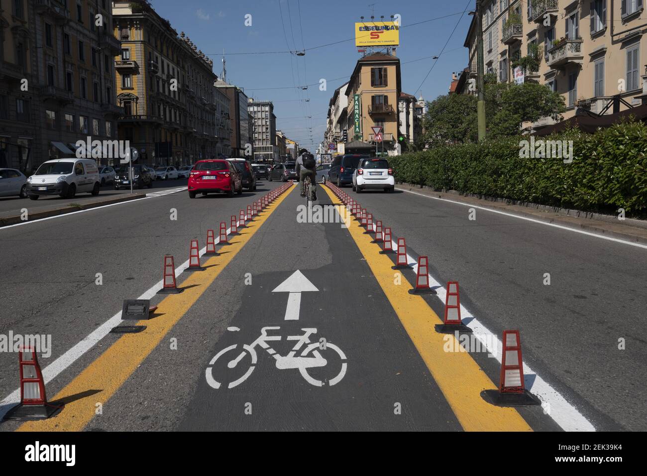 New cycle path in Corso Venezia and Corso Buenos Aires, but there are ...