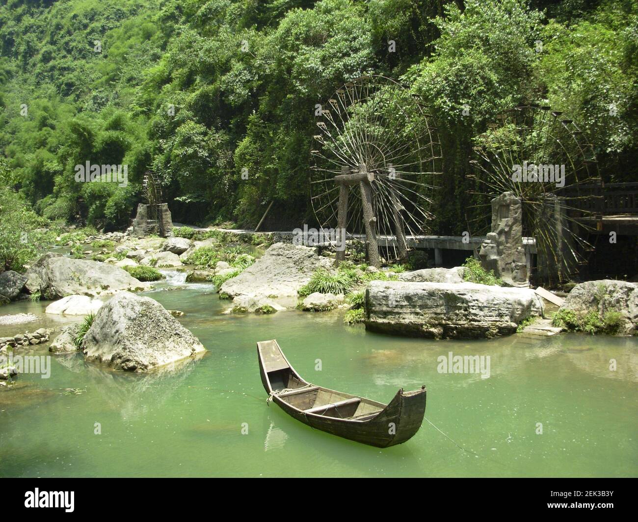 Chongqingï¼ŒCHINA-The three gorges of the Yangtze river is famous for ...