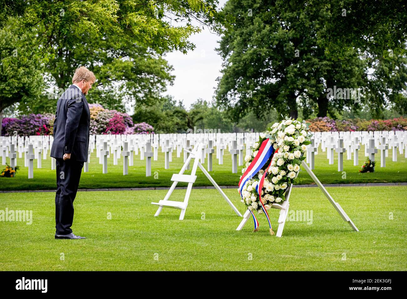King Willem-Alexander attends Memorial Day at the American Cemetery ...