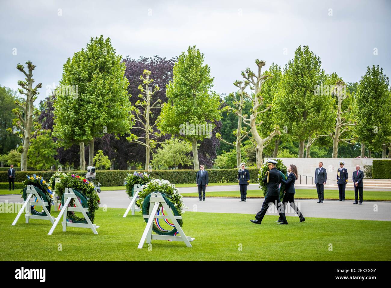 King Willem-Alexander attends Memorial Day at the American Cemetery ...