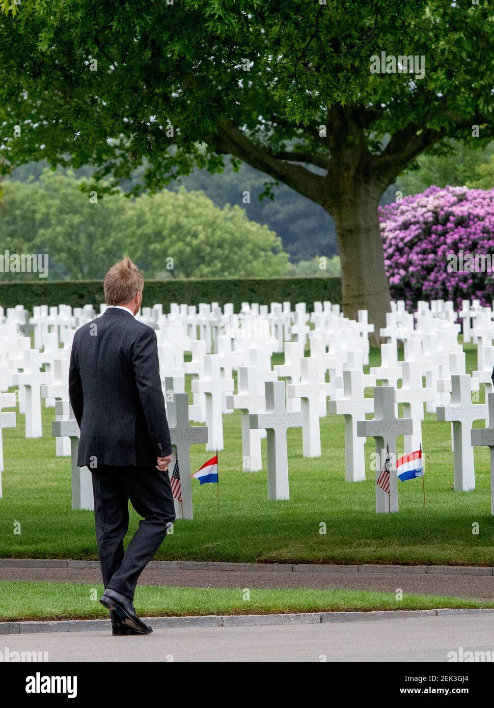 King Willem-Alexander attends Memorial Day at the American Cemetery ...