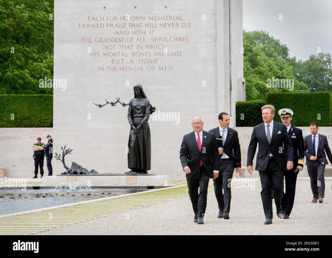 King Willem-Alexander and Ambassador of the United States to the ...