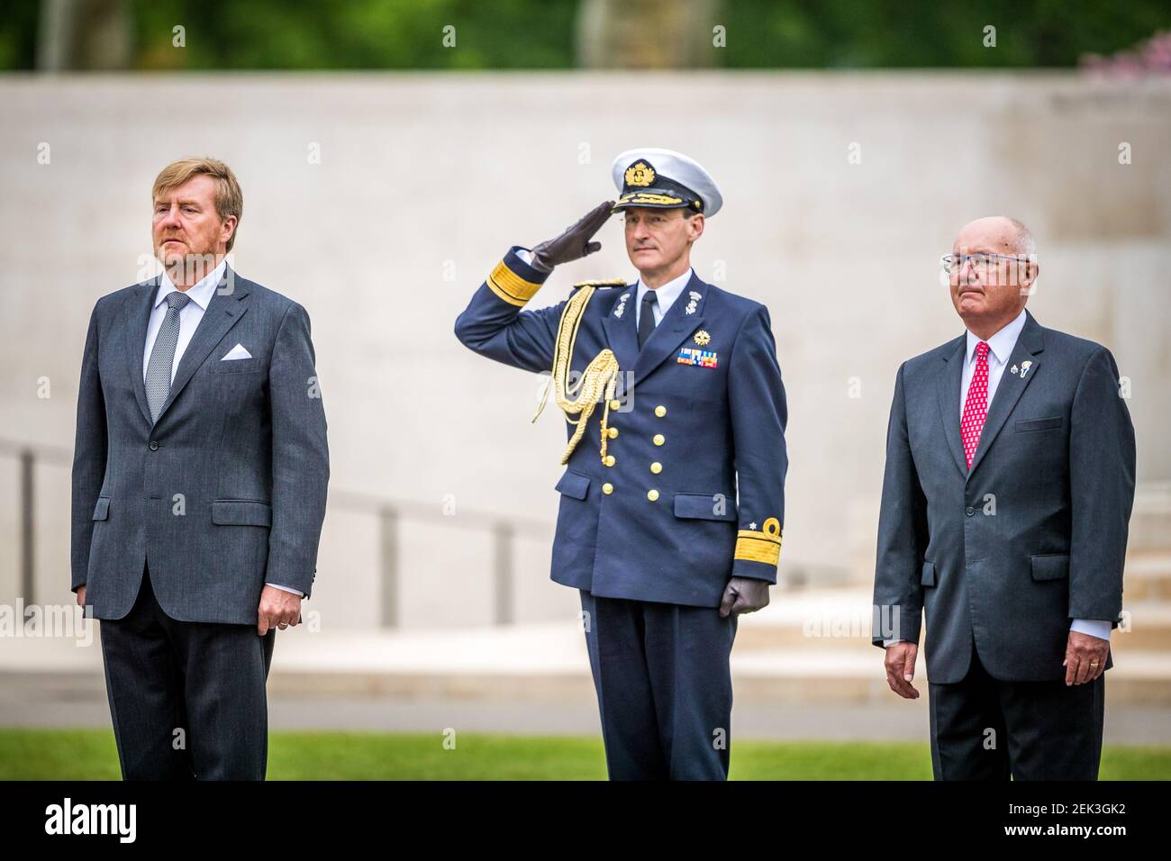 King Willem-Alexander and Ambassador of the United States to the ...
