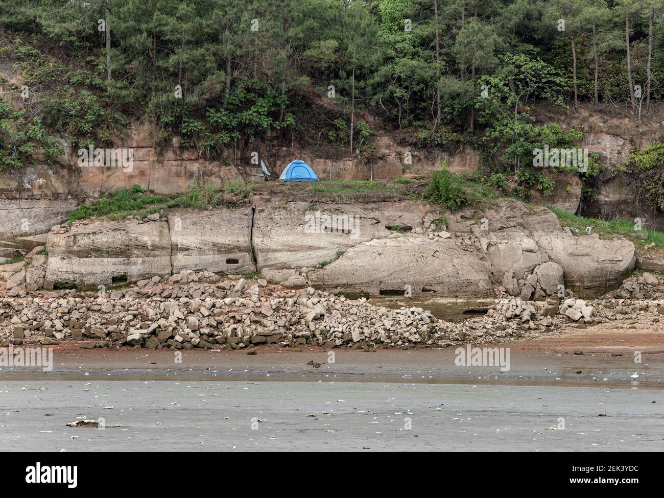 View of the Tang-dynasty sitting buddha sculptures exposed from a water ...