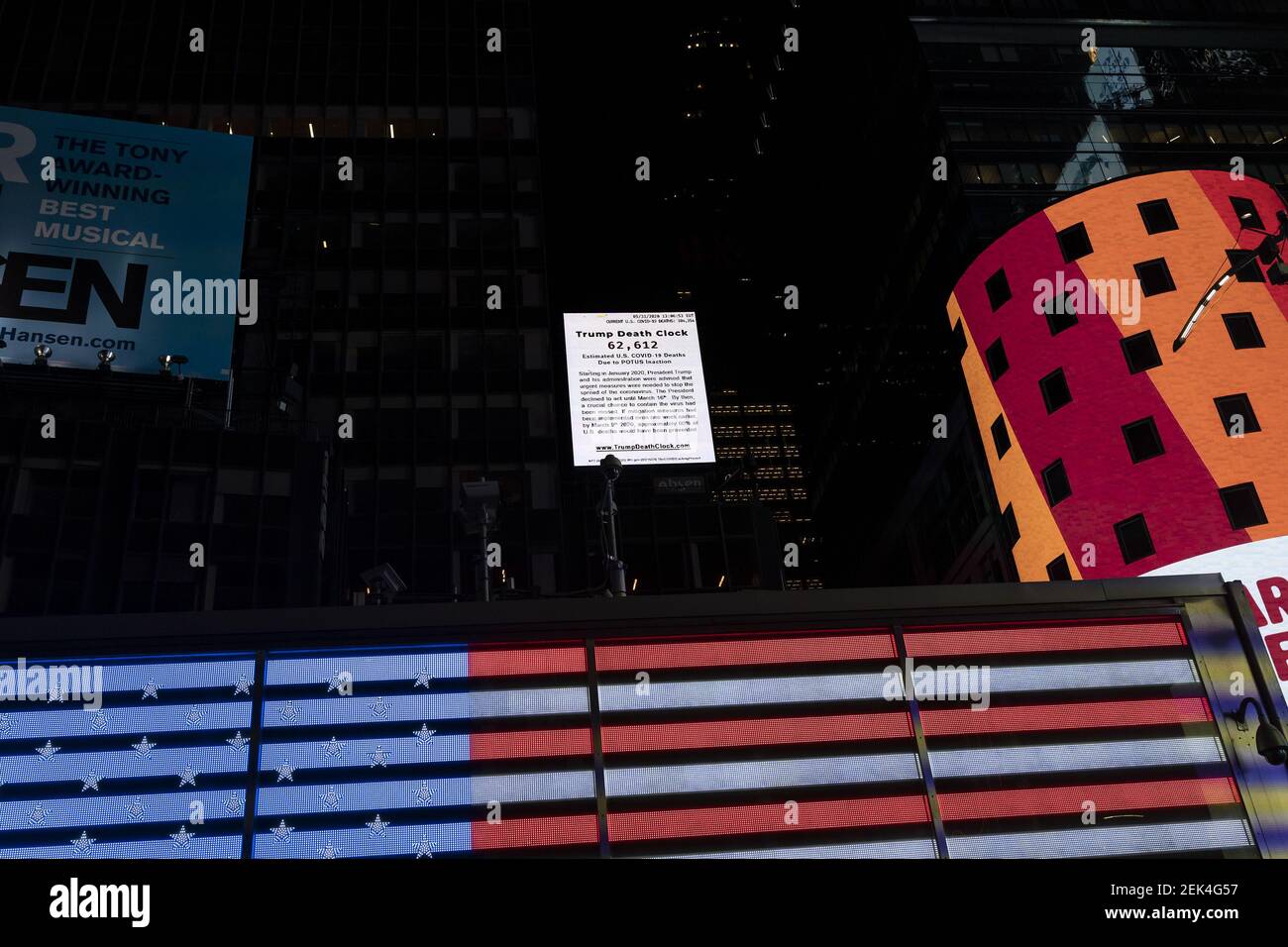 Protests turn into looting and destructions in Manhattan before first ...